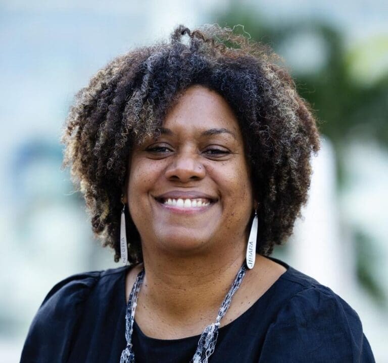 AFROfeminista: solidaridad y antirracismo en letras de Bárbara Abadía ...